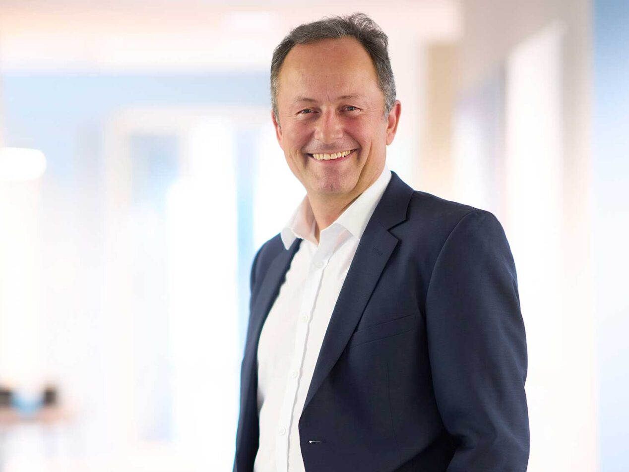 Dr. Rainer Strohmenger - Wellington